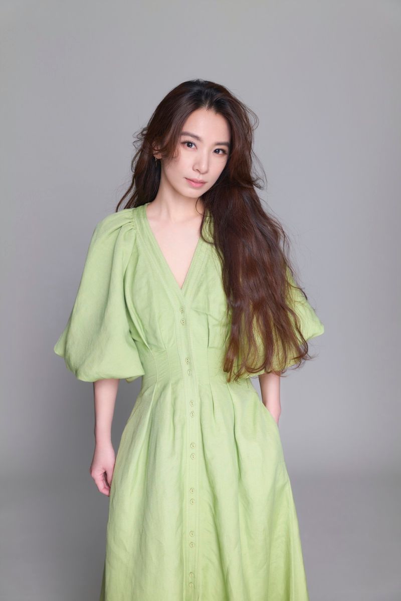 Hebe田馥甄旅行大素顏自拍！40歲真實長相曝光 6萬人評價出爐 | 娛樂 | NOWnews今日新聞