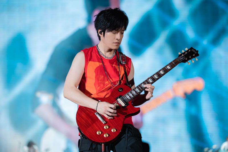 重返鳥巢1／五月天唱6場席捲29億！「唱一場少一場」逼哭10萬粉絲 | 娛樂 | NOWnews今日新聞