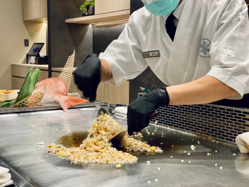 無菜單鐵板燒開幕！和牛龍蝦15道菜1600元 | beanfun!