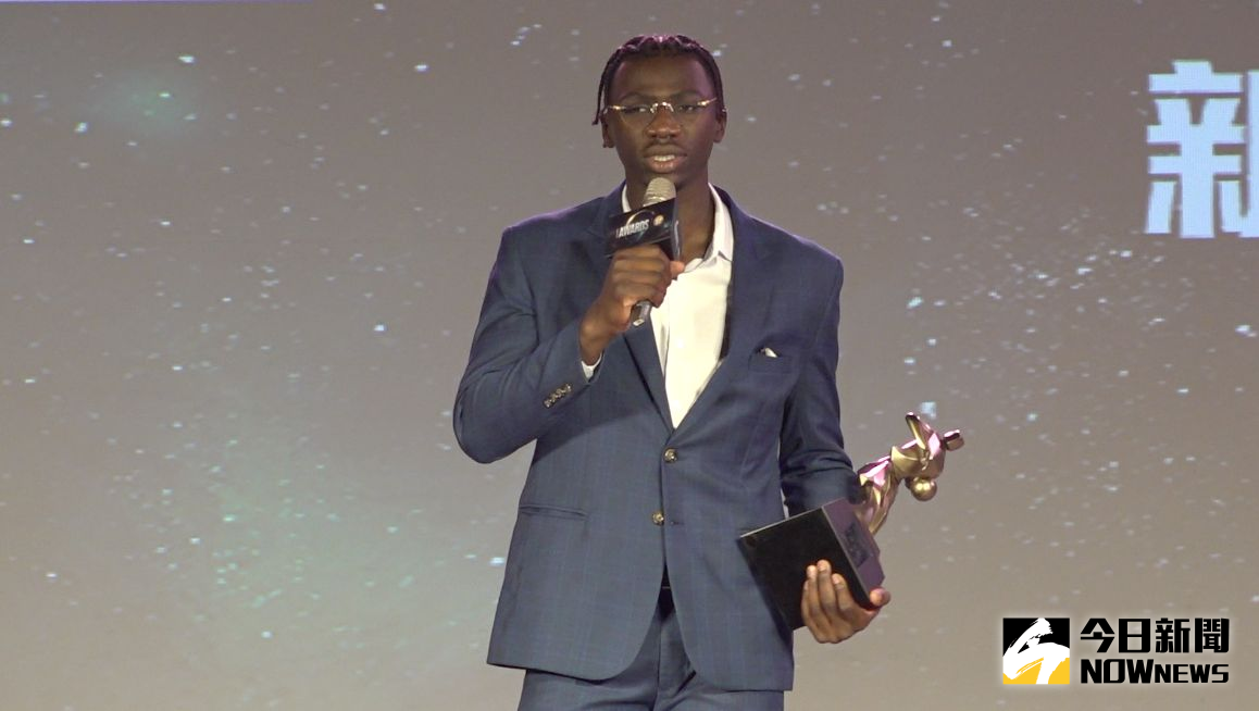 T1／冠軍和MVP都收入囊中 阿巴西：這是我打球以來最開心的一年 | 運動 | NOWnews今日新聞