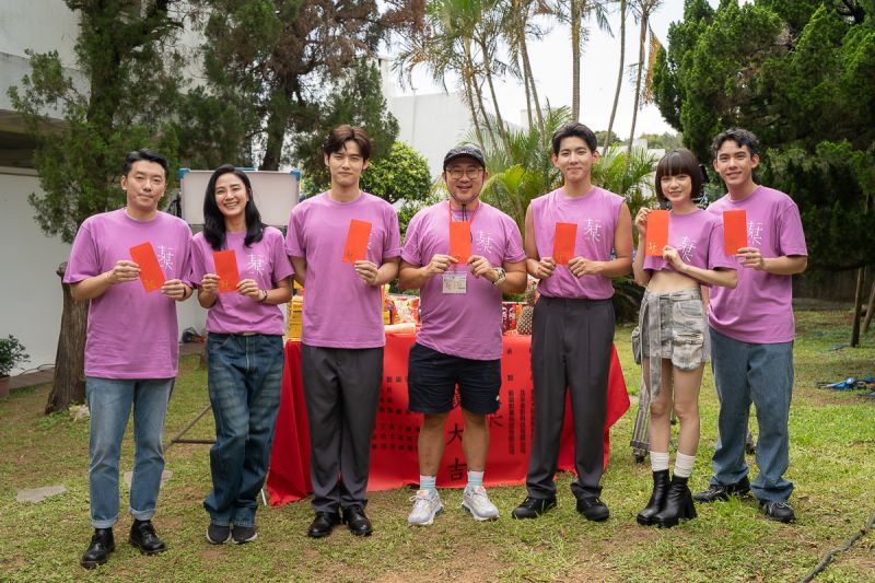 BL劇《某某》劉冬沁、曾向鎮搭CP！「想上對方的床」飄粉紅泡泡 | 姊妹淘話題 | 娛樂 | NOWnews今日新聞