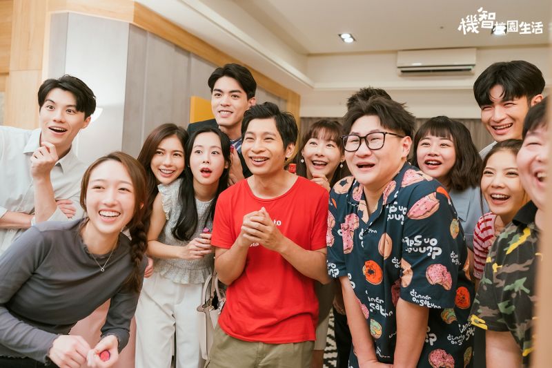 同居《生活》甜蜜曝光 馮容潔擁吻黃柏峰 | beanfun!