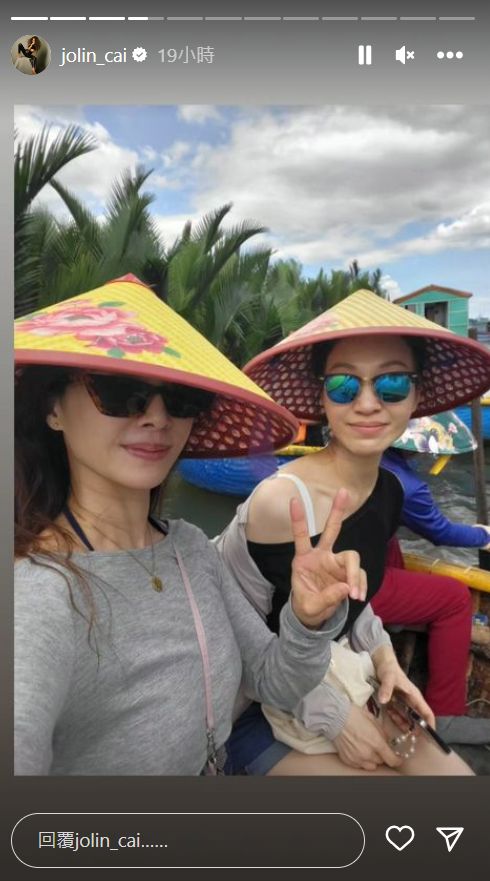 傲人之處無所遁形 蔡依林泳衣穿Bra下水 | beanfun!