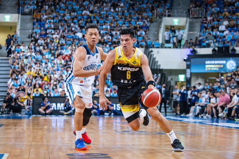 PLG／楊敬敏婚外情遭聯盟禁賽15場 戴維斯禁賽20場、罰款35萬 | 運動 | NOWnews今日新聞