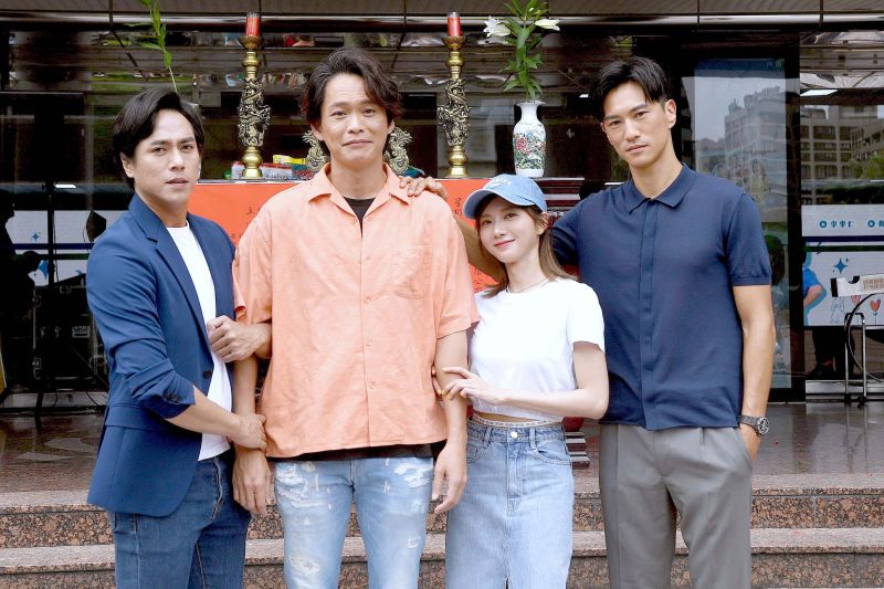 震驚黃子佼捲性騷擾 楊小黎揭30年紳士舉動 | beanfun!