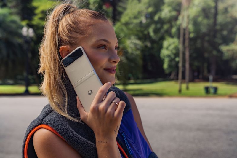 Motorola razr 40 Ultra螢幕超大！6/30開賣 | beanfun!