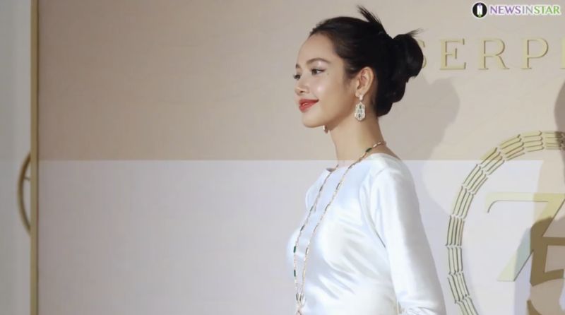 Lisa「鋼鐵瀏海」消失了！罕露額頭更時尚 絕美造型曝光 | 娛樂 | NOWnews今日新聞