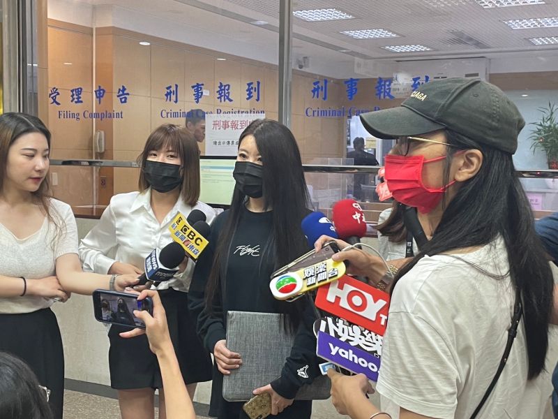 開告4名網友！小紅老師回擊NONO：我等你 | beanfun!