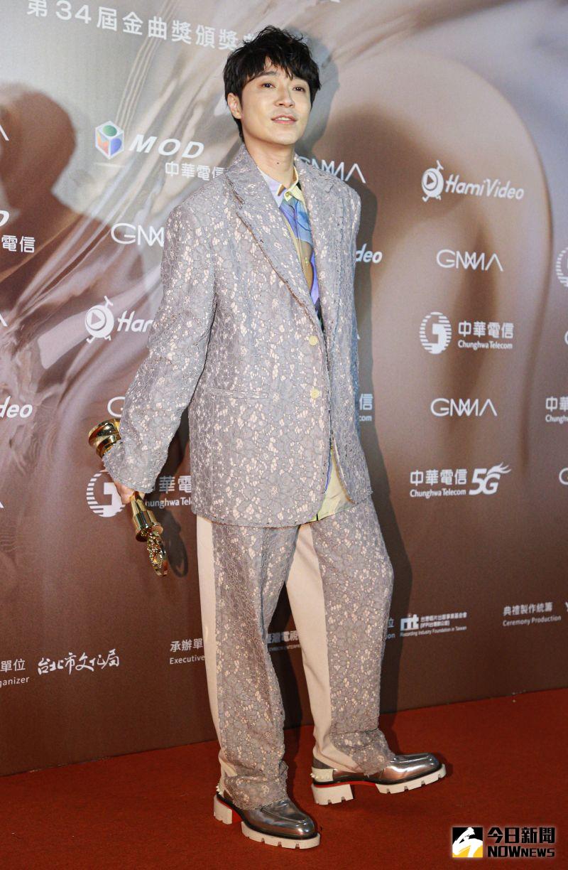 蘇打綠爆內鬨！青峰、吉他手劉家凱IG互取消關注 翻臉導火線曝光 | 娛樂 | NOWnews今日新聞