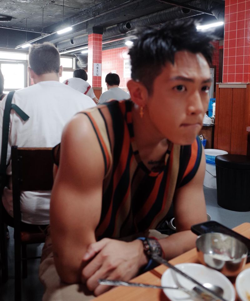 與勝利敘舊 柯震東用Threads向韓國妹示愛 | beanfun!