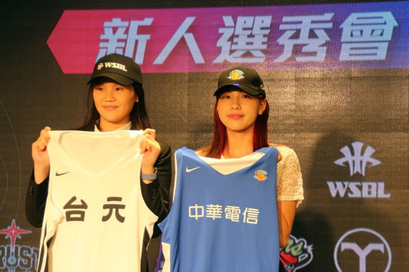 WSBL／微笑女孩陳芷英當榜眼 膝蓋重傷仍有夢：人生少籃球太無聊 | 運動 | NOWnews今日新聞