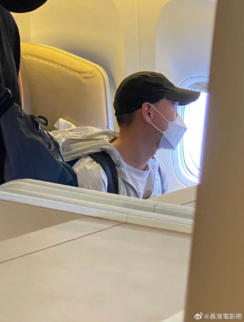 搭飛機穿著低調樸素 張學友超親民暖舉曝光 | beanfun!