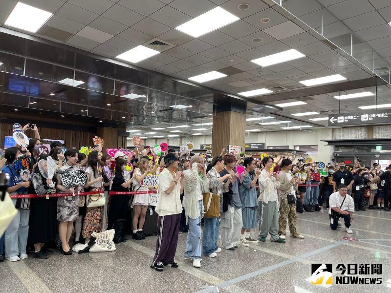 無畏杜蘇芮颱風！Travis Japan抵達台灣 | beanfun!