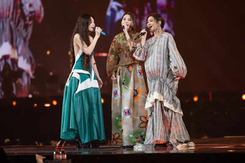 出道23週年合體！S.H.E超嫩新成員入鏡 | beanfun!