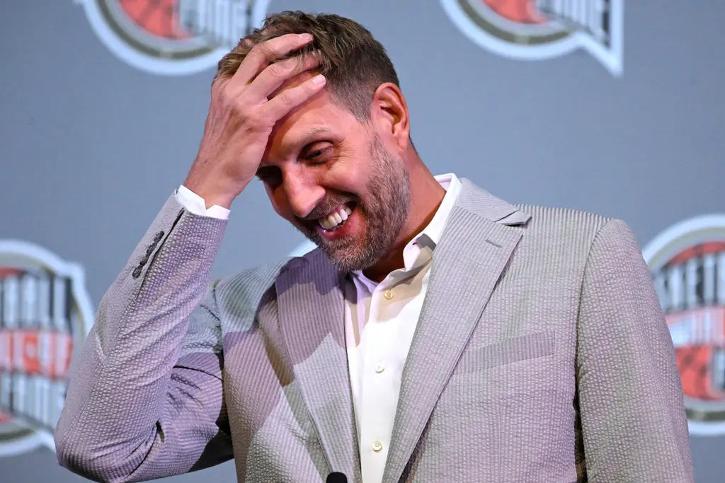 NBA／Nowitzki風光入選籃球名人堂 卻直言最愛的還是是初戀 | 運動 | NOWnews今日新聞