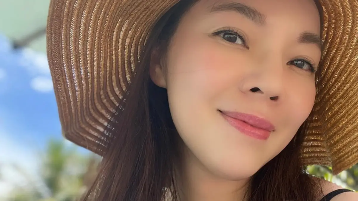 曾馨瑩罕見穿比基尼！高球裝洩身材 PO郭台銘「結婚15週年大禮」 | 娛樂 | NOWnews今日新聞