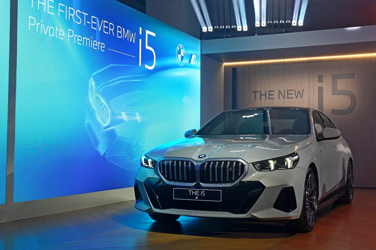 預賞預售價329萬元起、接單400張的BMW i5 | 汽車鑑賞 | NOWnews今日新聞