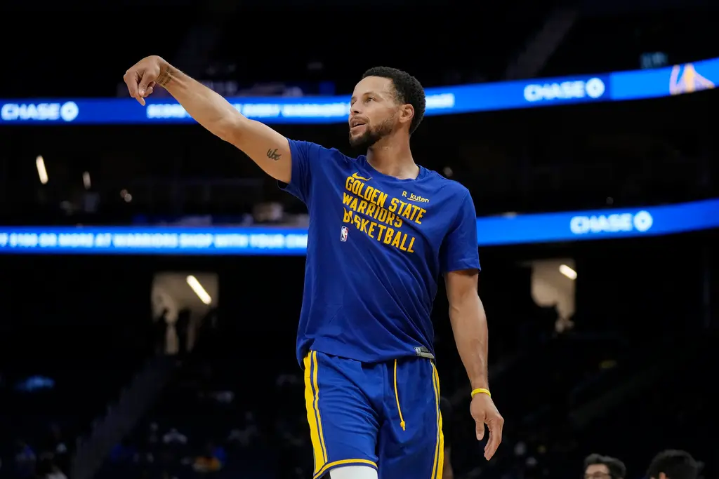 NBA／Curry賽前練投有多狂！影片一出球迷都震撼「怎麼辦到的」 | 運動 | NOWnews今日新聞