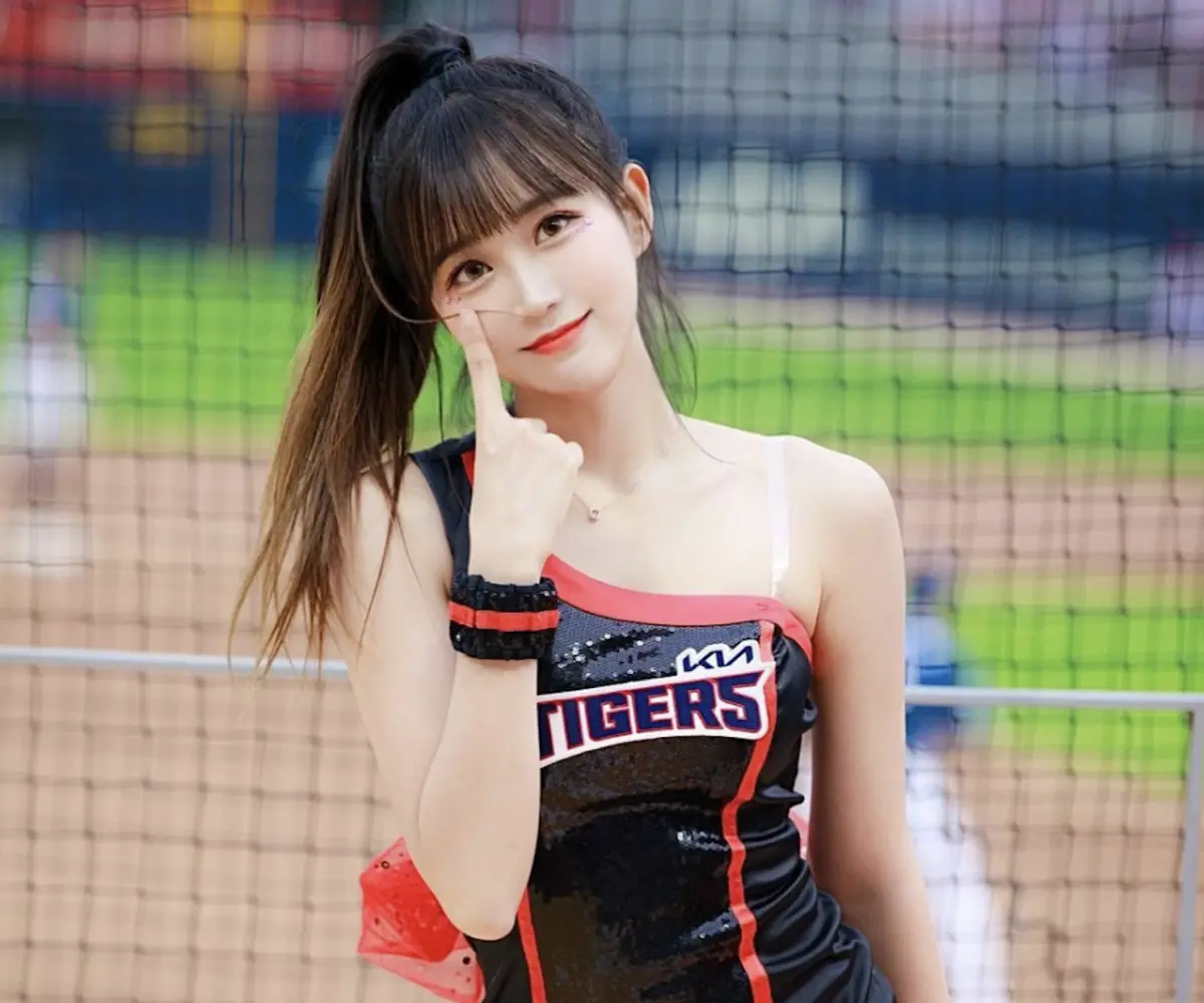 李多慧前隊友登PTT表特版！邊嘏燏「超頂美貌」推爆：快挖角來台 | 新奇 | NOWnews今日新聞