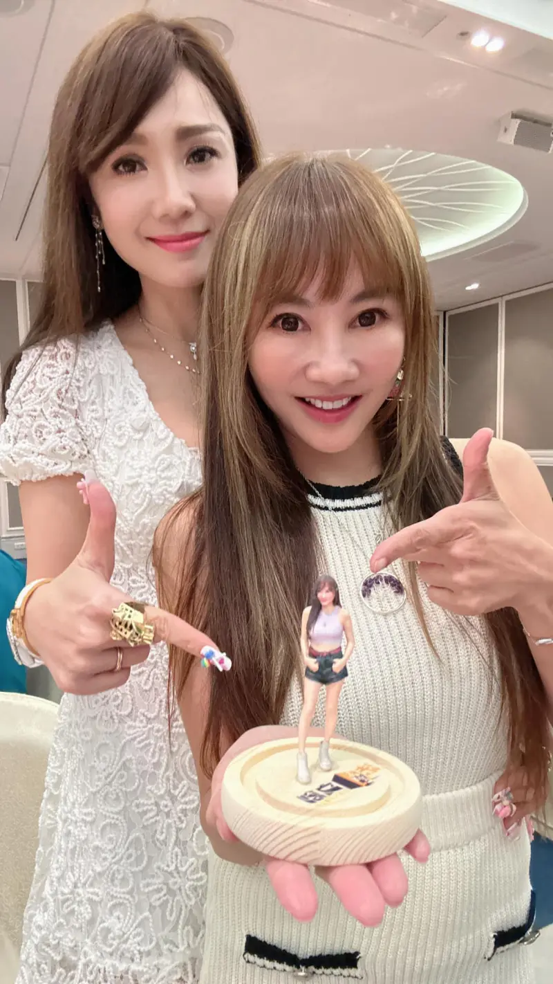 9個月內賺進1億！海倫清桃閨密身分曝光 | beanfun!