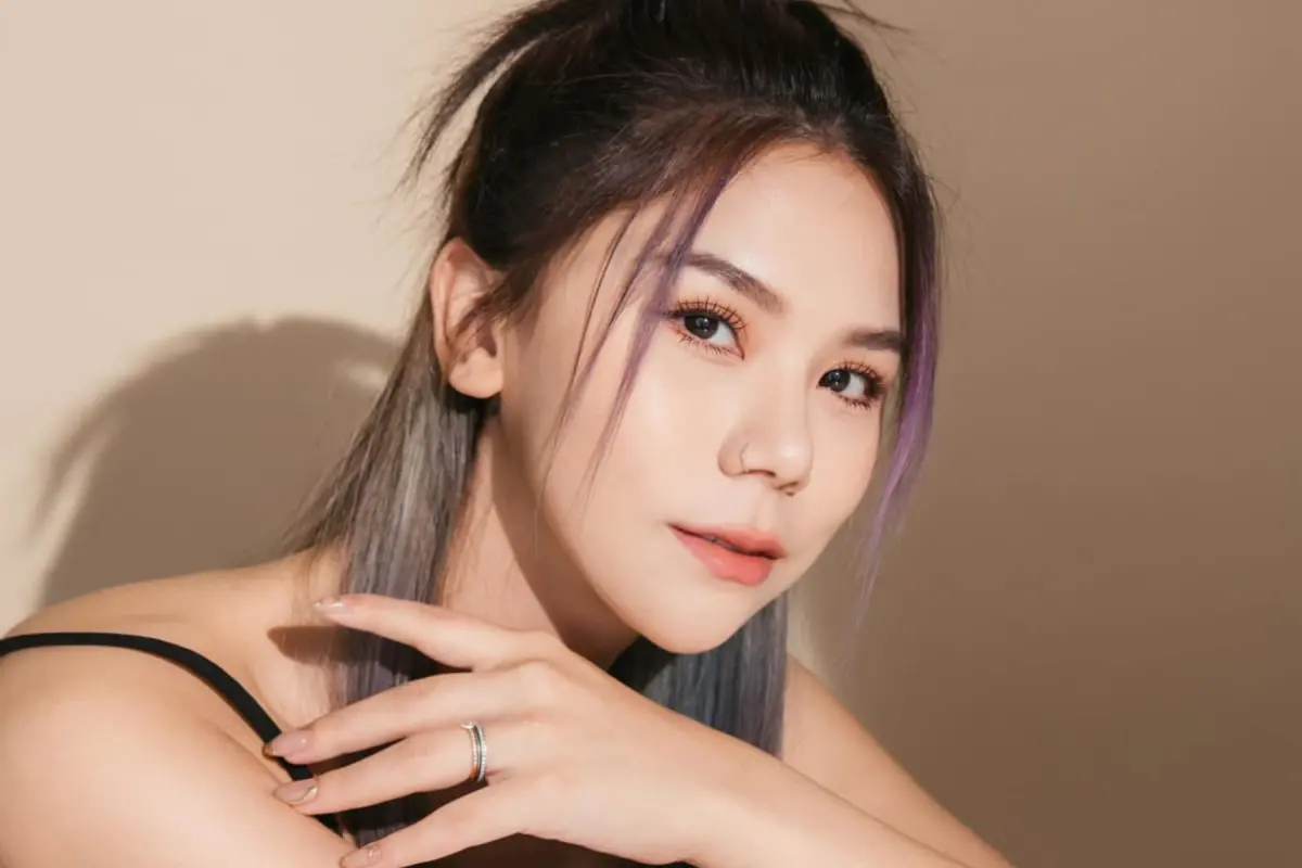 蕾菈染毒重創事業！「月入100萬」回不去了 自嘲：有10萬就偷笑 | 娛樂 | NOWnews今日新聞