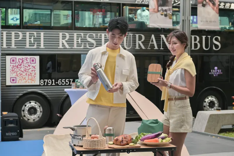 家樂福「英倫雙層餐車饗宴」感受城市之美 | beanfun!