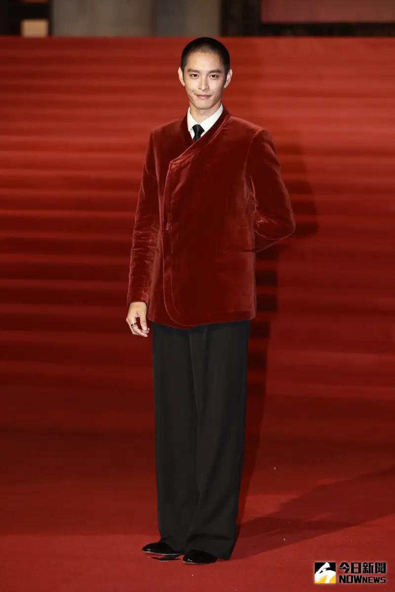 慘不忍睹！曹佑寧金馬主持落漆 眾人拱換他 | beanfun!