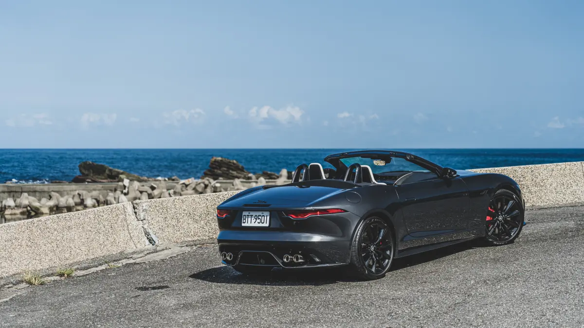 珍稀、感性？Jaguar F-Type R 75 Convertible 除了八缸還有啥價值？ | 汽車鑑賞 | NOWnews今日新聞