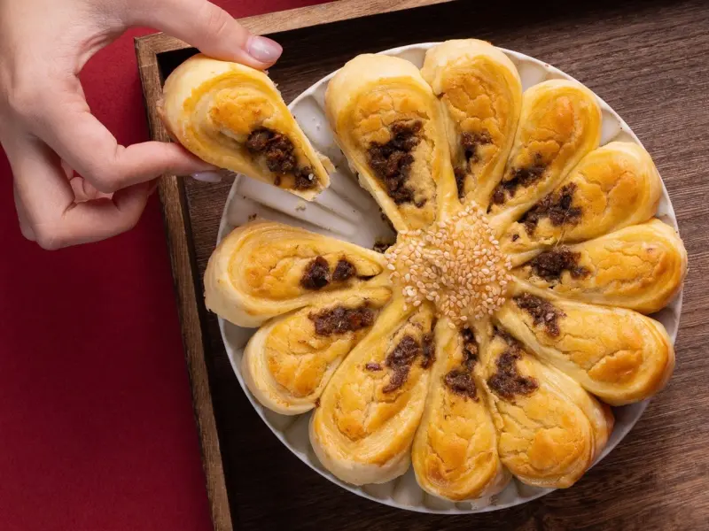 鹿港一生必吃蛋黃酥 新口味食品行開內用店 | beanfun!