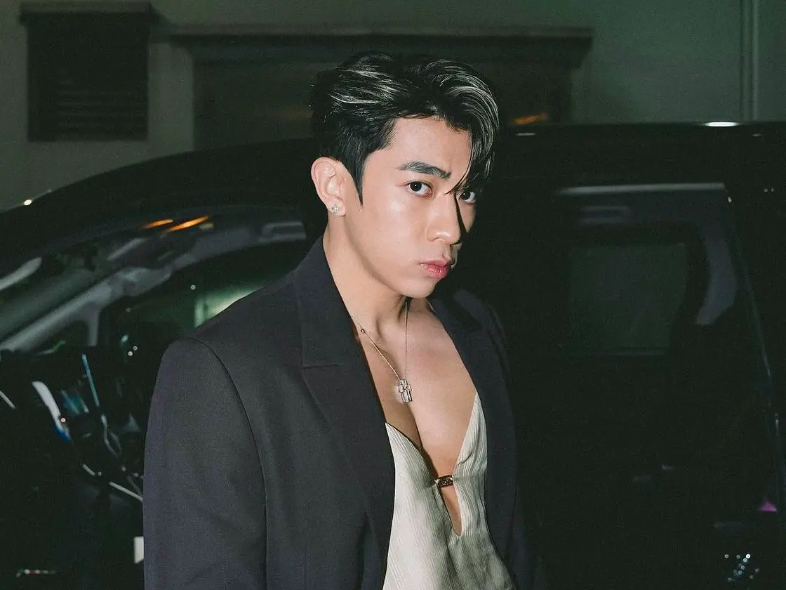 Tyson Yoshi為台粉24小時沒睡！唱完跨年秒回香港 炸出超狂胸肌 | 熱門 | 娛樂 | NOWnews今日新聞