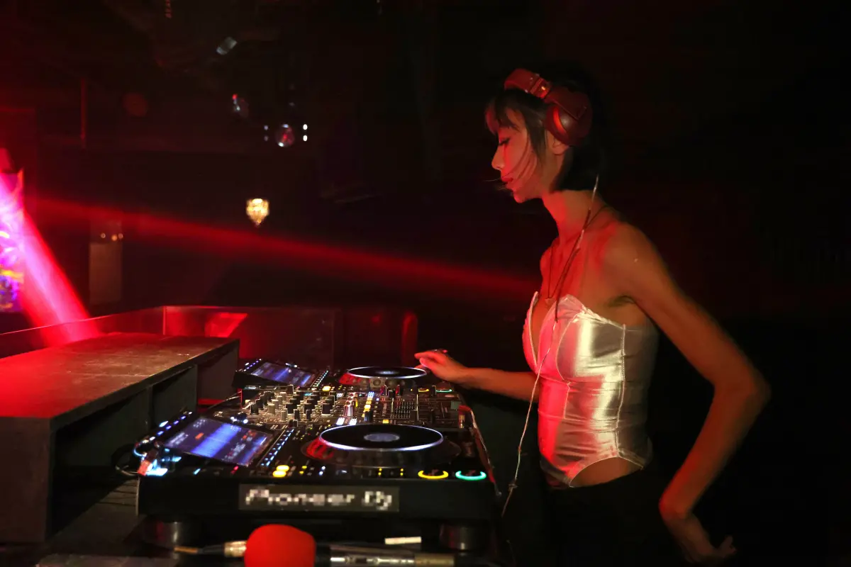 運動維納斯／麻辣DJ步步超大反差！動感女神也是運動女孩 | 運動 | NOWnews今日新聞