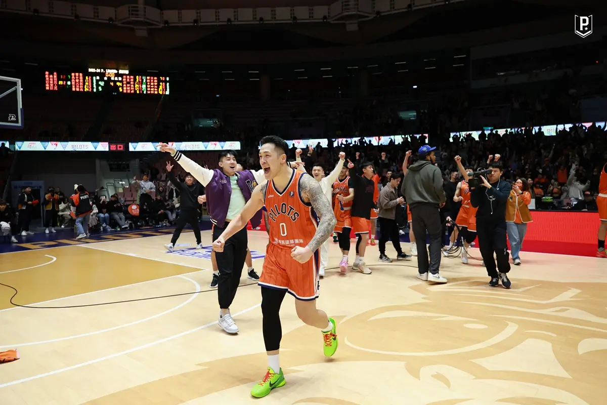 PLG／周儀翔飆進絕殺三分！盧峻翔賽後自曝想哭：以為戰犯會是我 | 運動 | NOWnews今日新聞
