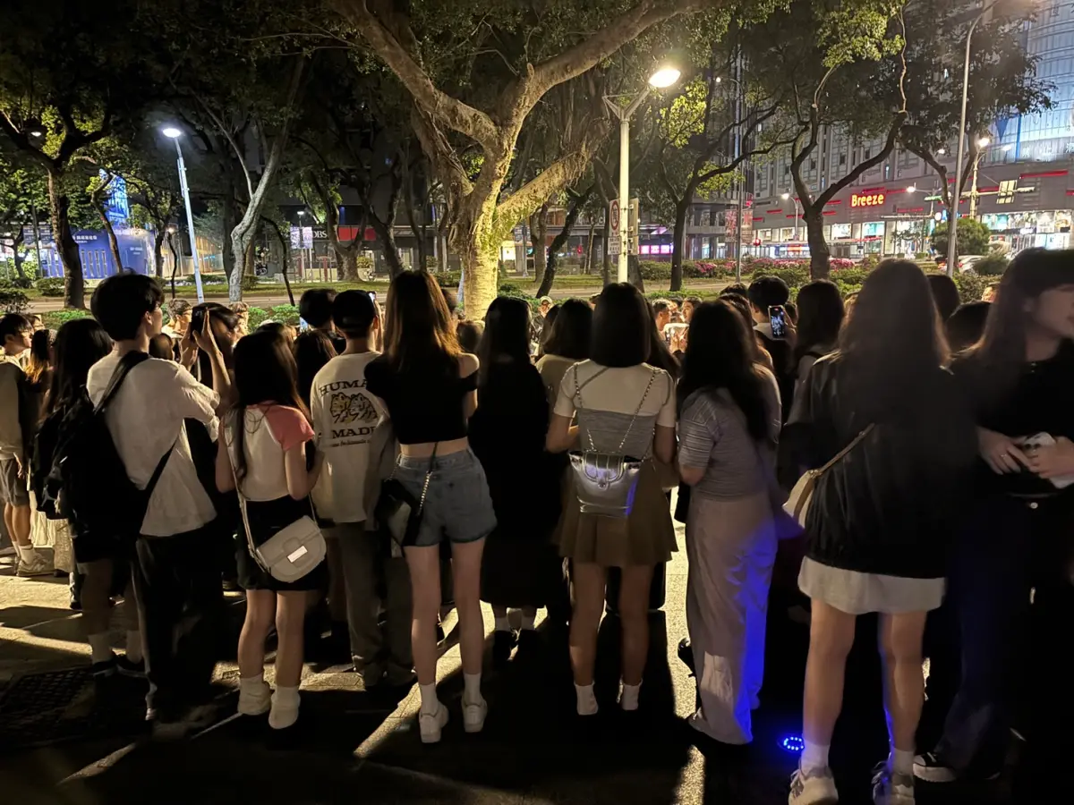 UBA花絮／凌晨澆不熄球迷熱情！游艾喆超夯 小巨蛋觀戰再破紀錄 | 運動 | NOWnews今日新聞