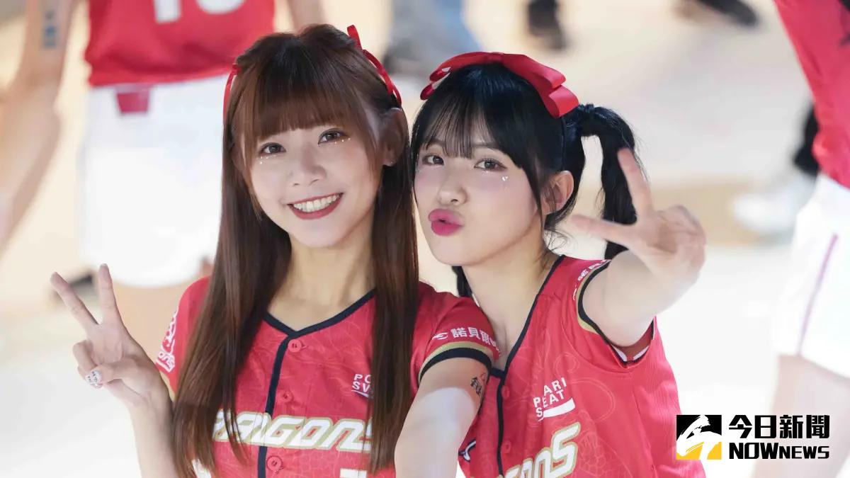 李多慧牽手小映破不合！小龍女鬧雙隊長風波 雙姝親密互動曝光 | 娛樂 | NOWnews今日新聞