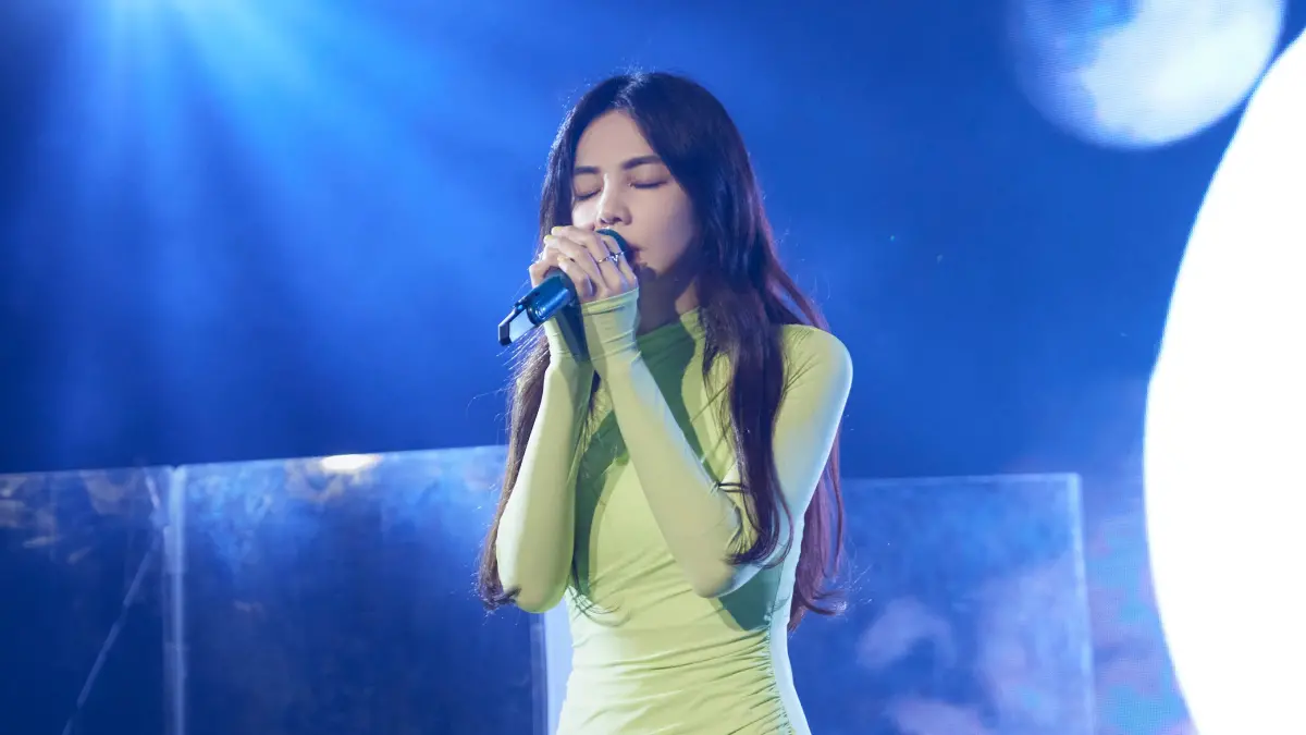 Ella開唱「見到田馥甄爆哭」 揪S.H.E粉絲拱Selina：二胎成功 | 娛樂 | NOWnews今日新聞