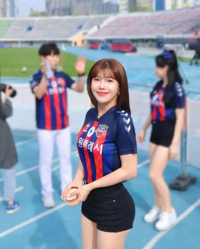 公開藝名背後原因！樂天女神加盟南韓足球隊 | beanfun!