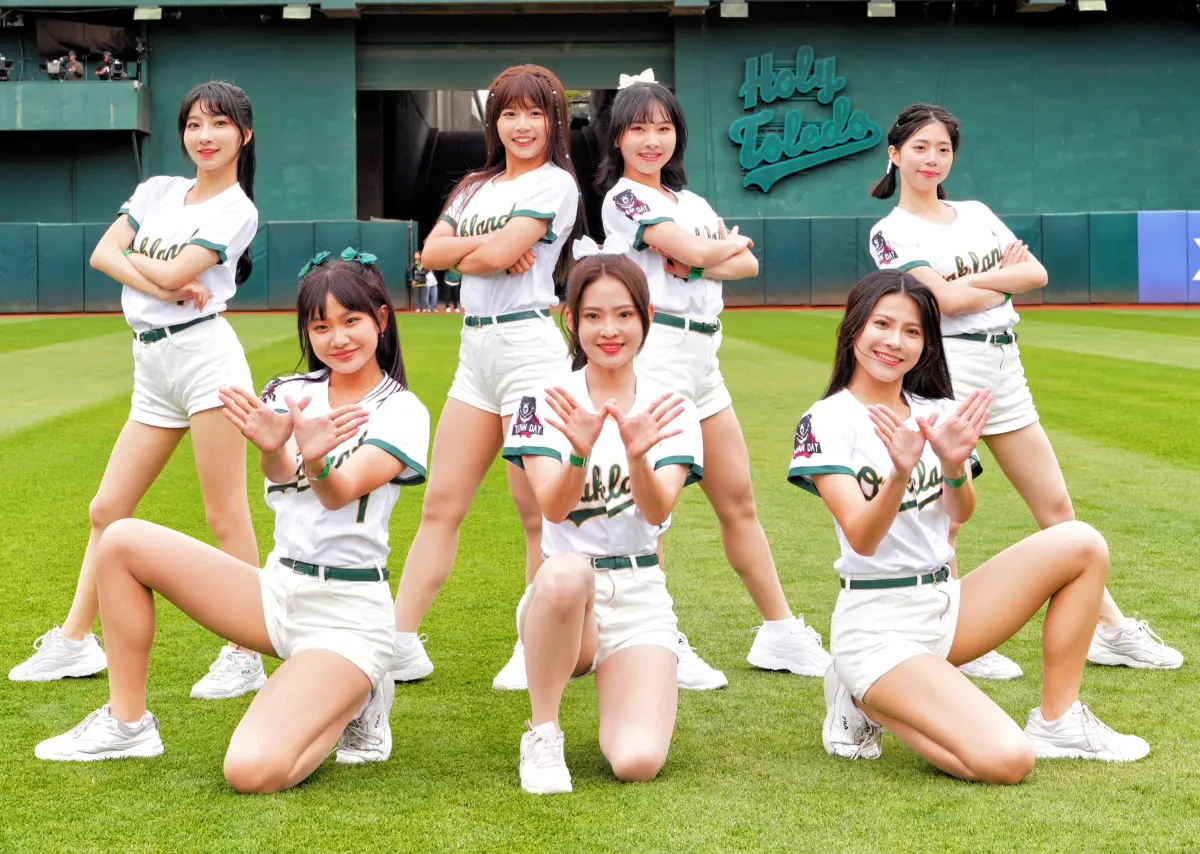 舊金山台灣日掀高潮！台鋼啦啦隊Wing Stars低溫中露長腿熱舞 | 運動 | NOWnews今日新聞