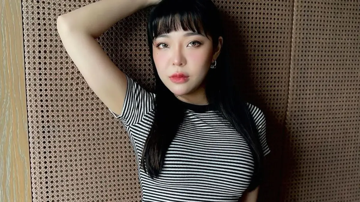 宛宛兒停紅燈驚見變態！陌生男車內對她DIY 本人飆髒話：要吐了 | 綜藝 | 娛樂 | NOWnews今日新聞