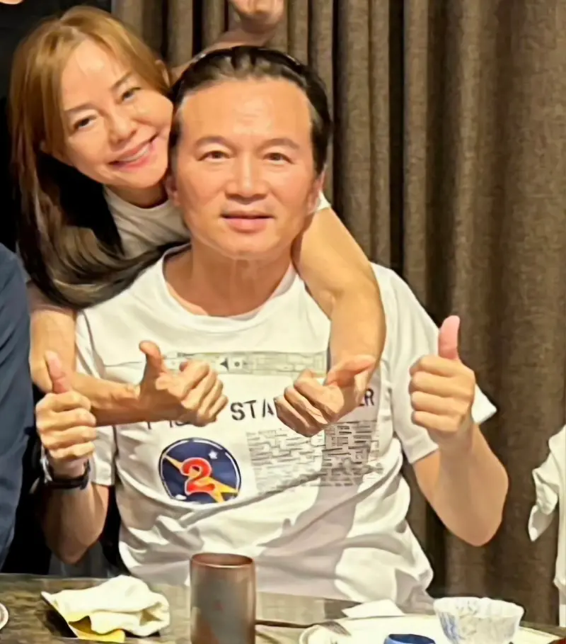 緊摟孫鵬曬恩愛！狄鶯寫500字長文訴心聲 | beanfun!