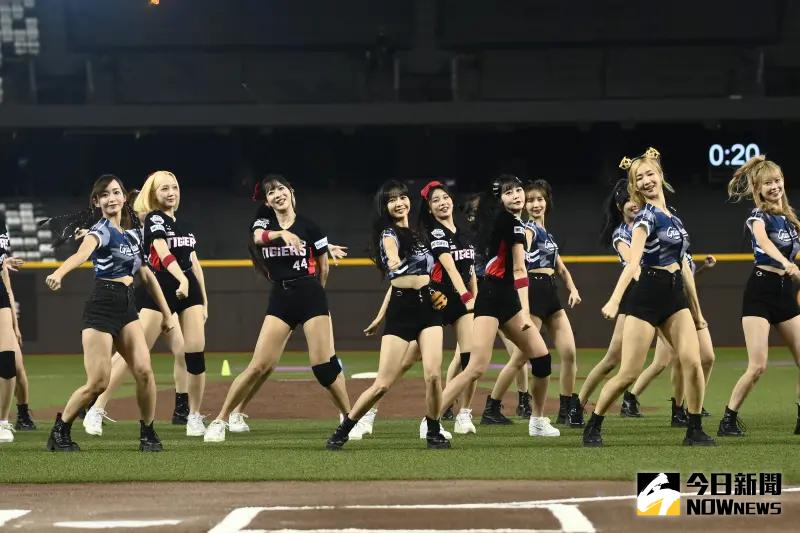 大巨蛋跳Supernova！李珠珢表演超香 | beanfun!