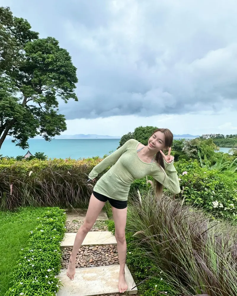 PO凶狠泳裝照被虧 陳怡叡否認愛1400億小開 | beanfun!