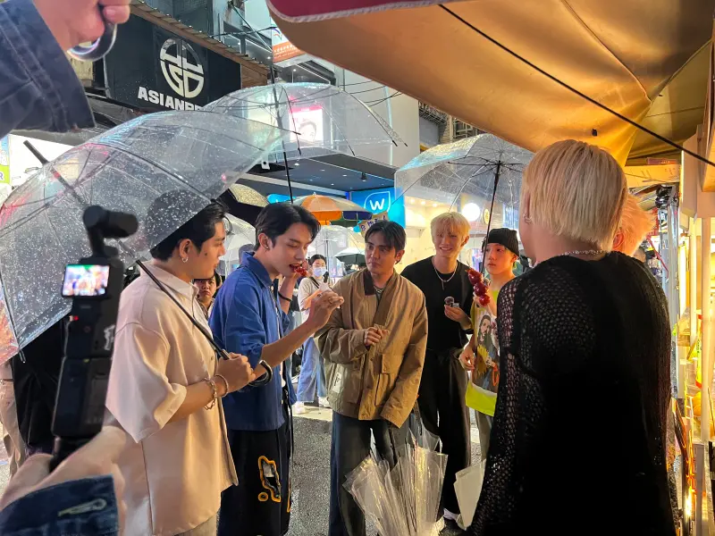 SB19挑戰臭豆腐！《原少2》帶領逛夜市 | beanfun!