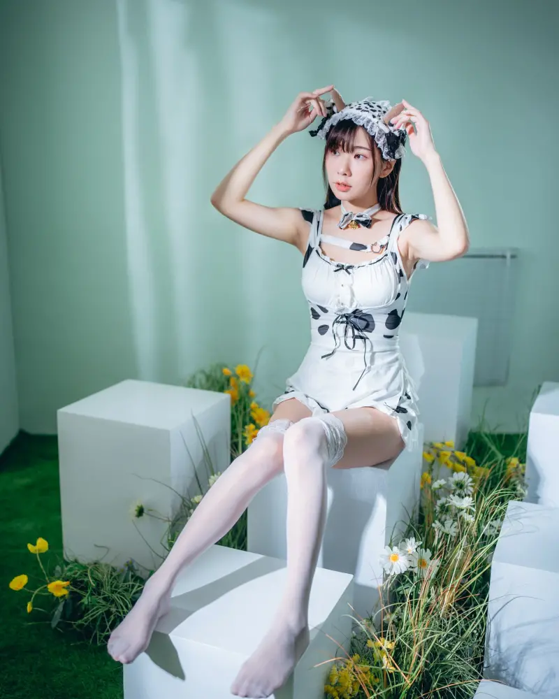 客人激動：很放得開 早餐店正妹出寫真集了 | beanfun!