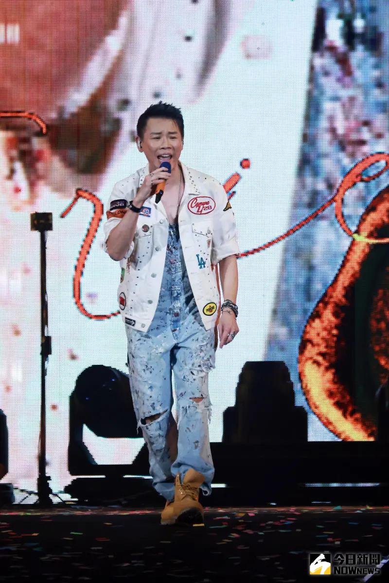 隔10年攻蛋！陶喆唱〈普通朋友〉、〈流沙〉 | beanfun!