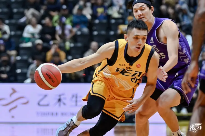 TPBL／施晉堯上籃造成「關鍵妨礙中籃」！特攻85：84逆轉勝攻城獅 | 籃球 | 運動 | NOWnews今日新聞