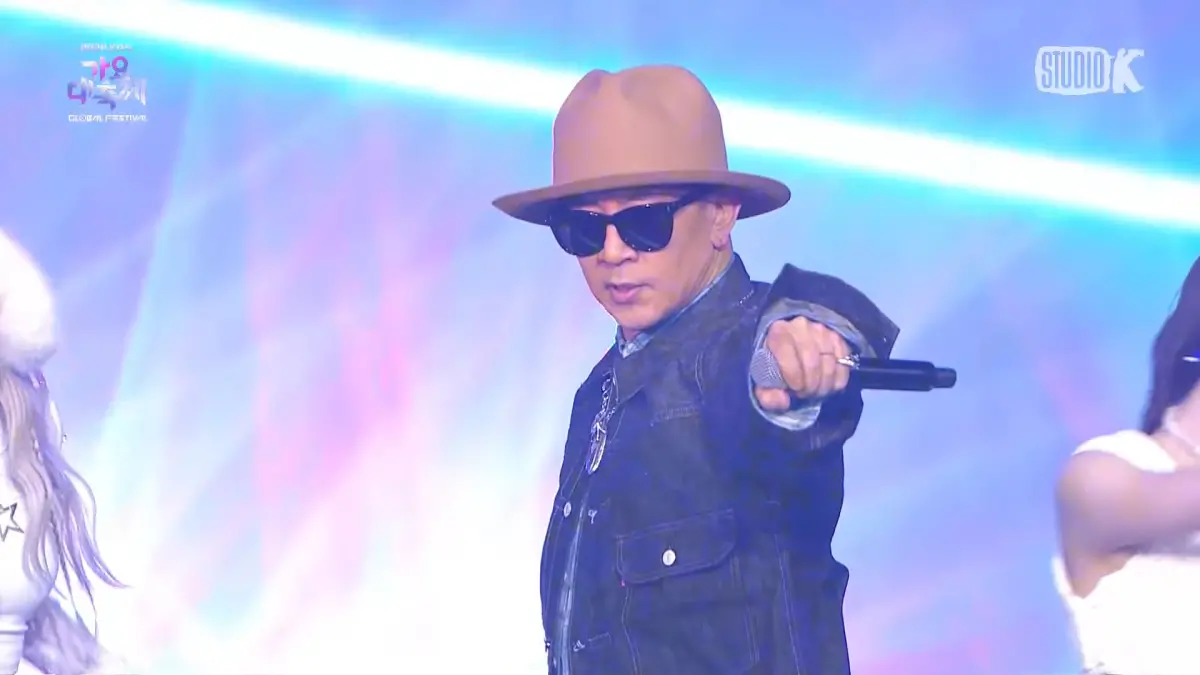 具俊曄《KBS歌謠大祝祭》操控36位美眉！是「我推的孩子」神場面 | 娛樂 | NOWnews今日新聞