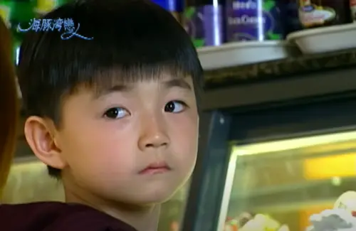 《海豚灣》童星王欣逸長大崩壞！21歲砍死人遭判17年 至今還在逃 | 娛樂 | NOWnews今日新聞