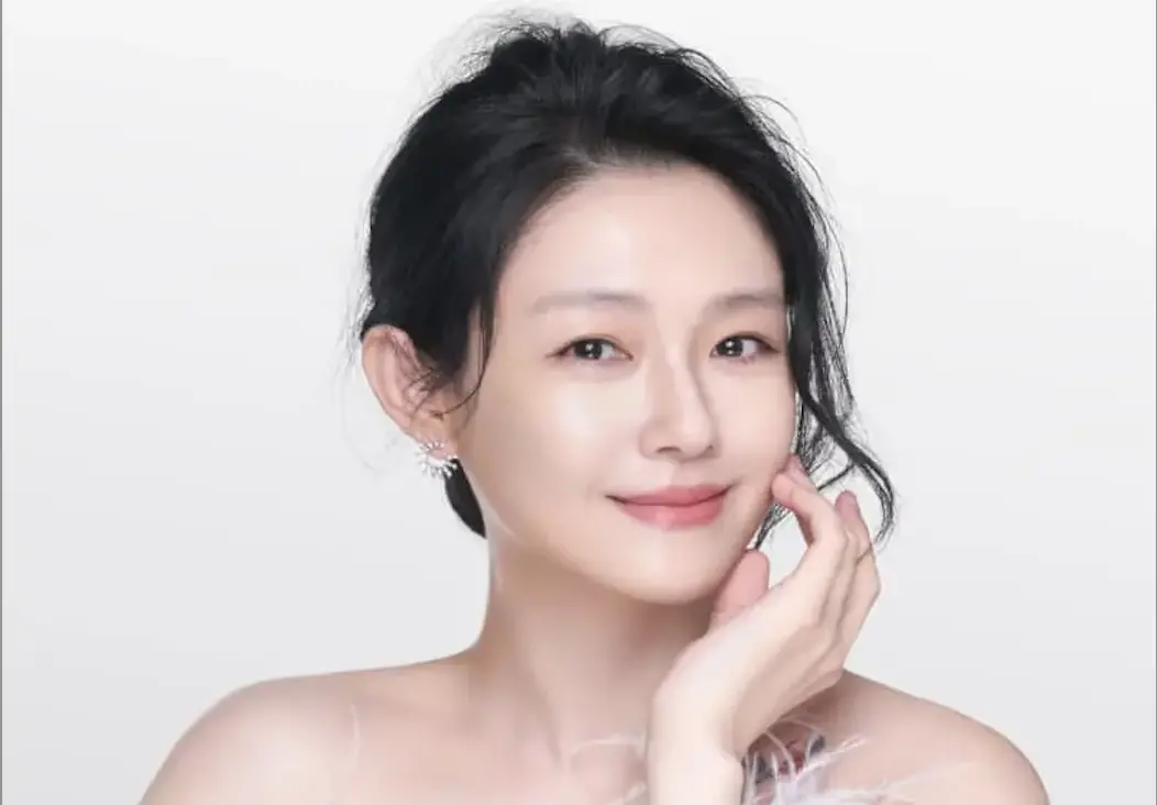 大S回家了！具俊曄捧骨灰搭百萬私人包機 小S：不會舉辦告別式 | 娛樂 | NOWnews今日新聞