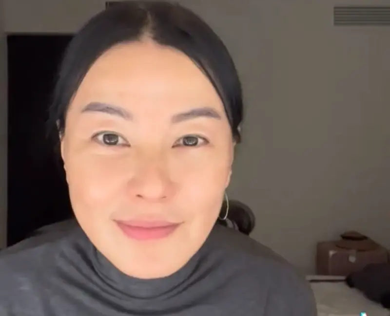 《庶務二課》江角真紀子引退8年素顏現身 粉絲驚：看不出來58歲 | 娛樂 | NOWnews今日新聞