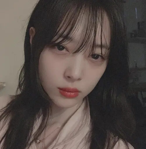 雪莉全裸和金秀賢拍床戲！拍完精神崩潰接受治療 男方公司回應了 | 娛樂 | NOWnews今日新聞